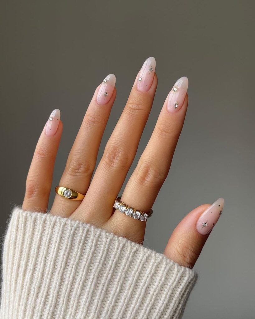 24 Amazing Winter Nails Ideas You’ll Like! - The Fashionable One 24 Amazing Winter Nails Ideas You’ll Like! - The Fashionable One